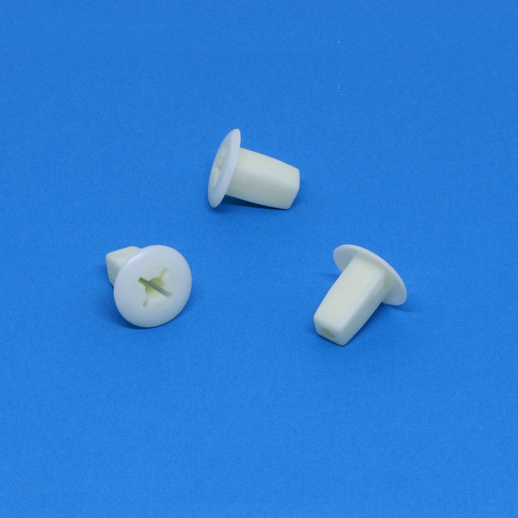 C33 – Screw Grommet – Clips Warehouse